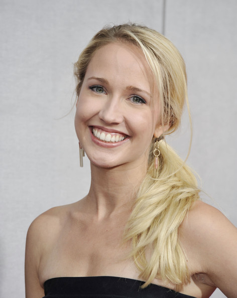 Picture of Anna Camp