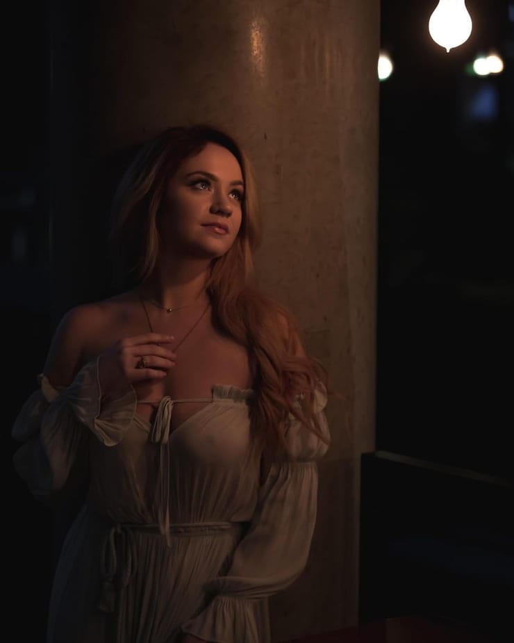 Picture of Deanna James