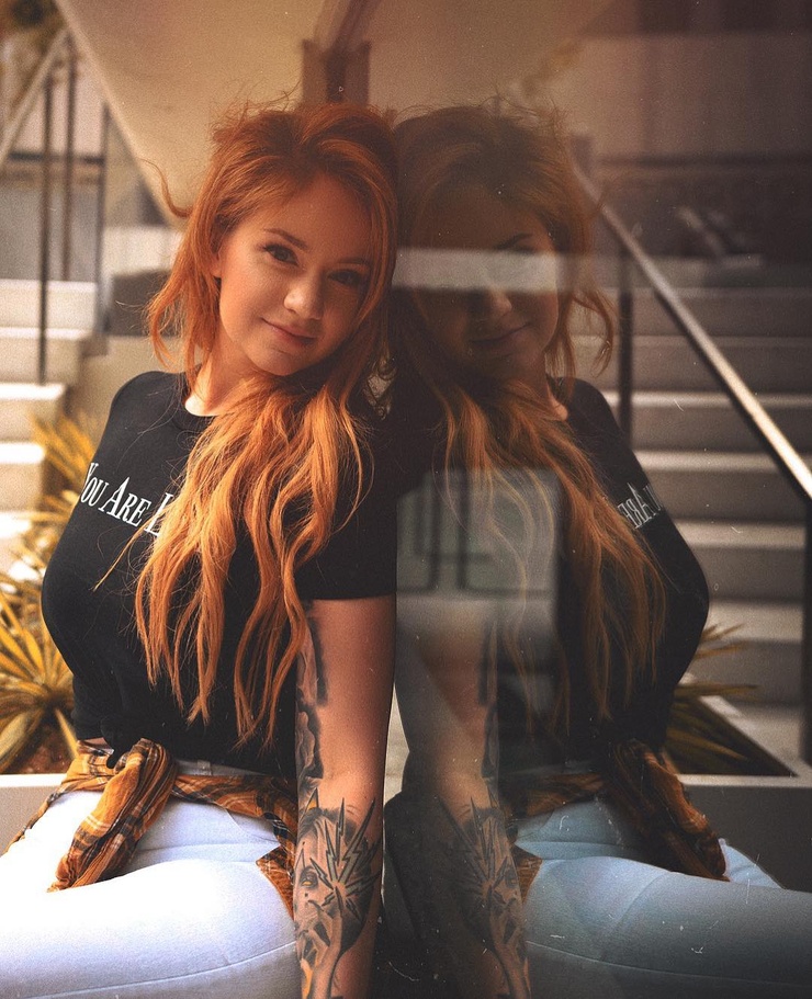 Picture of Deanna James