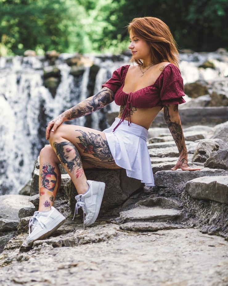 Image of Deanna James