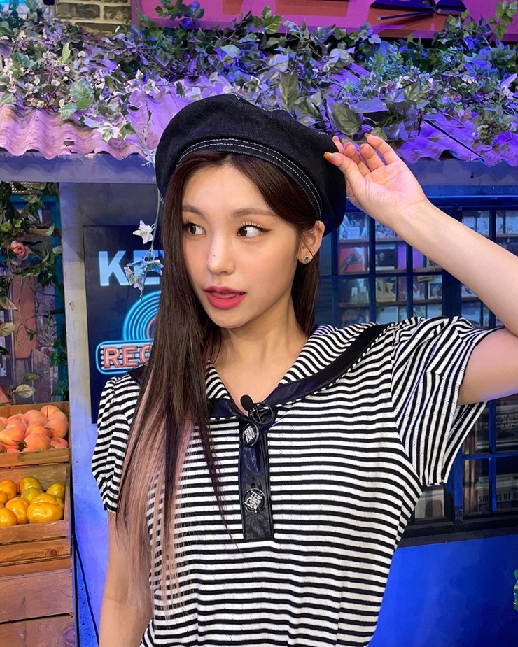 Picture of Hwang Yeji