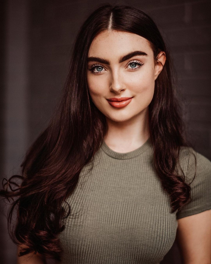 Picture of Paris Raine