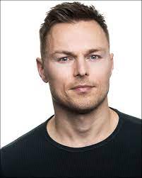 Andrew Hayden Smith picture