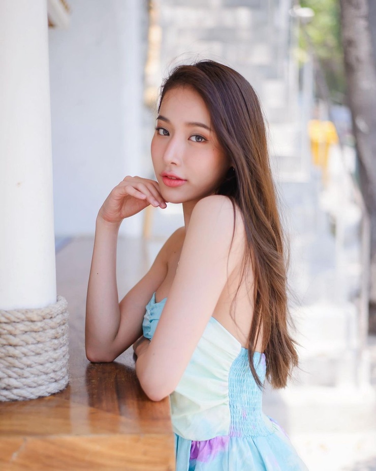 Picture of Pichana Yoosuk