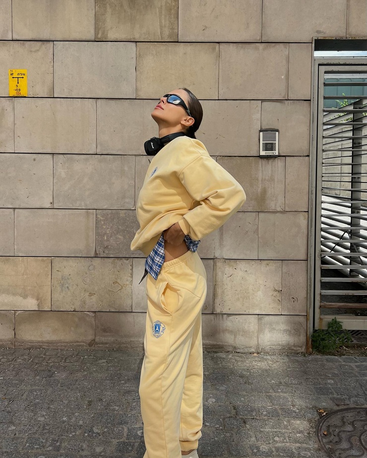 Viki Odintcova picture