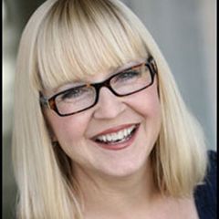 Picture of Carolyn Lawrence