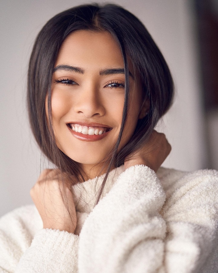 Picture of Thuzar Wint Lwin