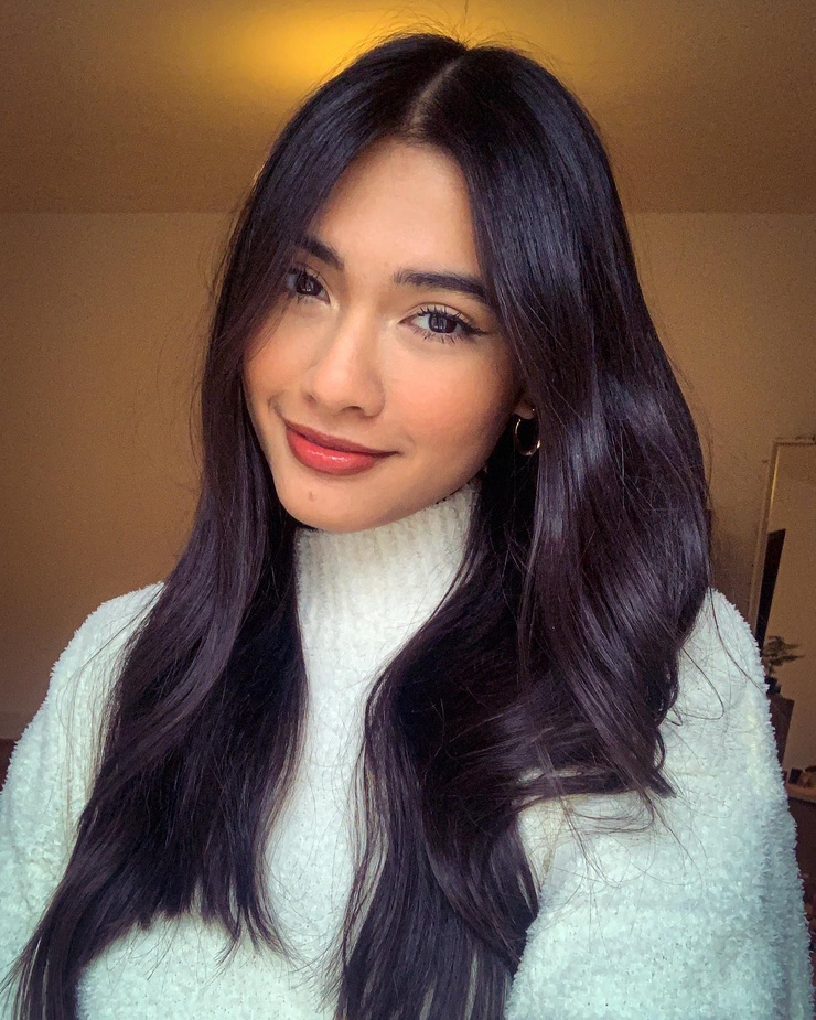 Picture of Thuzar Wint Lwin