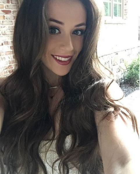 Image of Caitlin Beadles