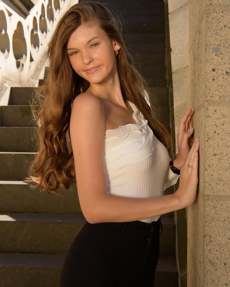 Laura Offermann image