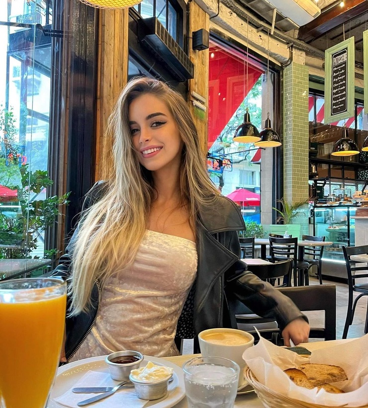 Picture of Larissa Hammer