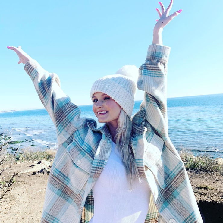 Picture of Alli Albrecht