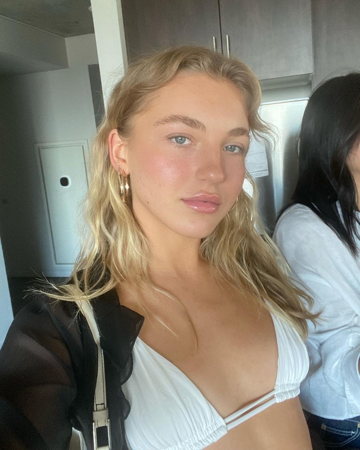 Picture of Brynn Rumfallo