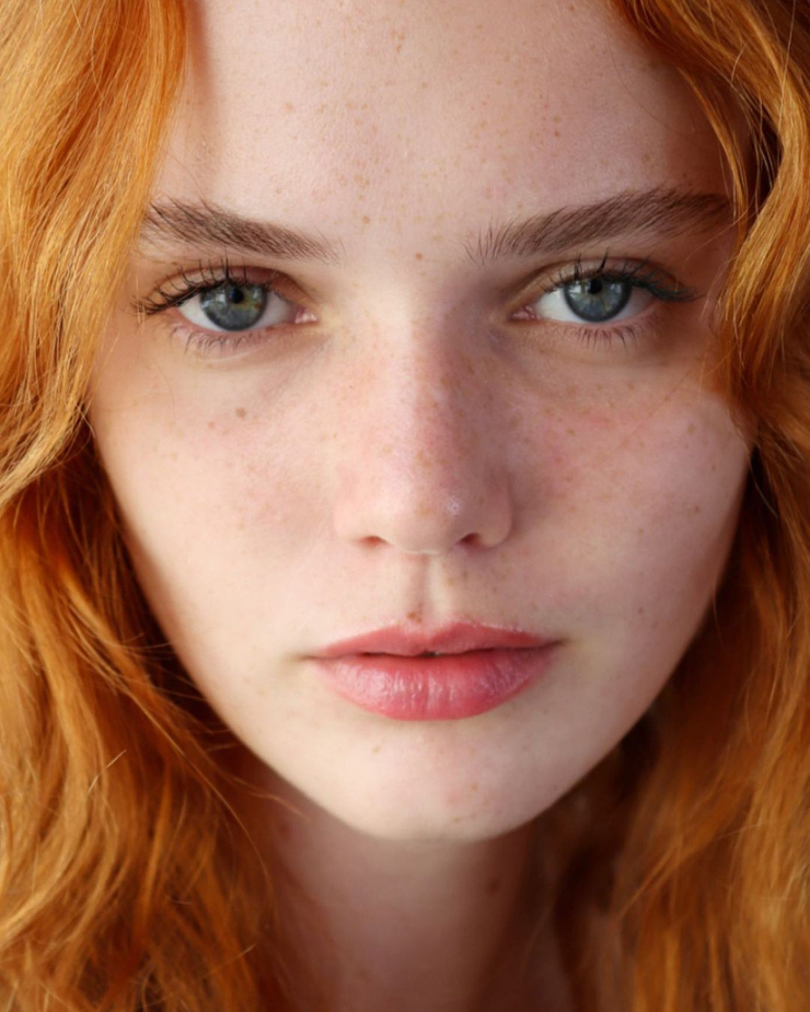 Picture of Viola Koves