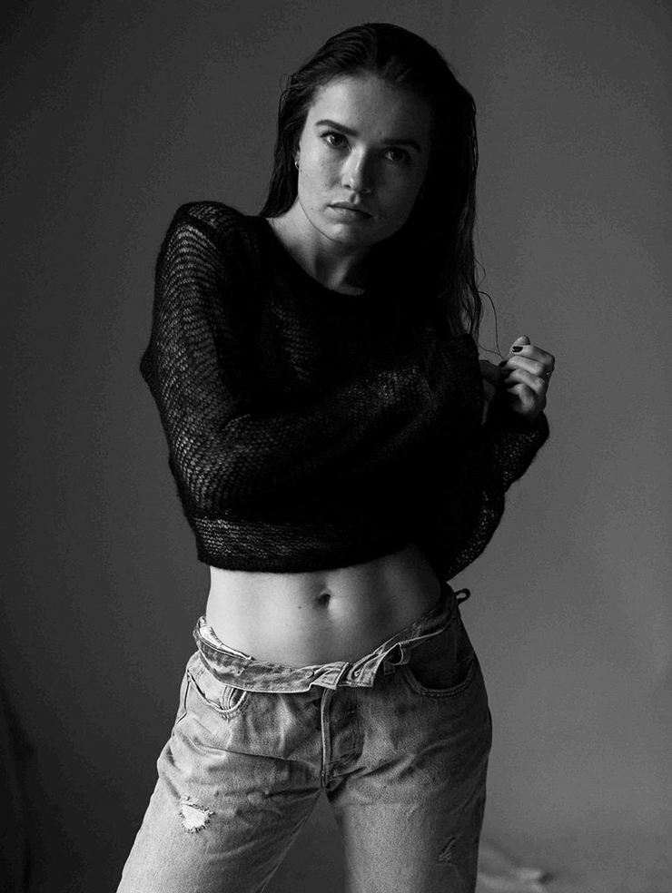 Picture of Zoe Moore