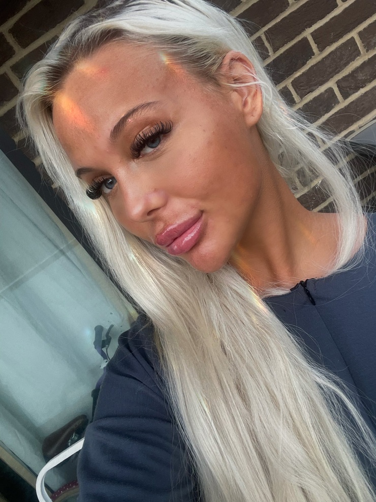 Picture of Bobbie Cook