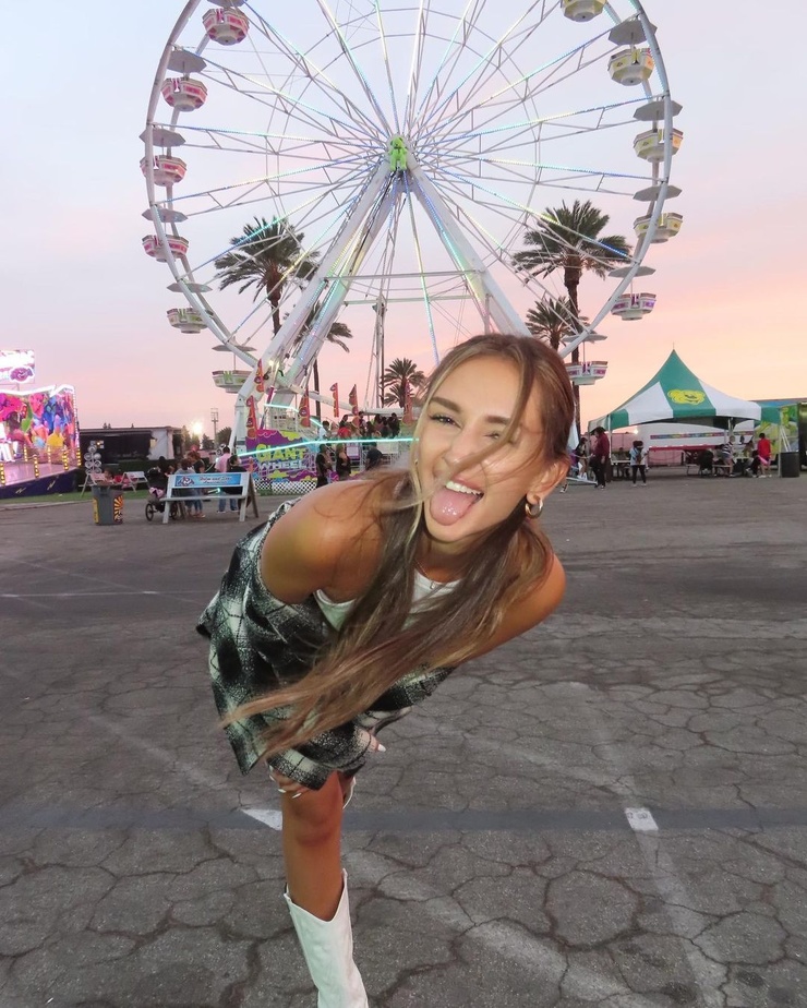 Picture of Deanna Davis II