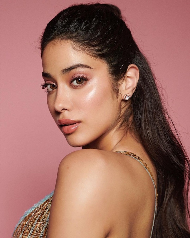 Janhvi Kapoor picture