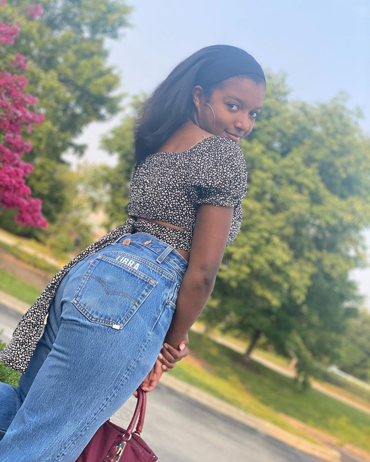 Liv Simone image