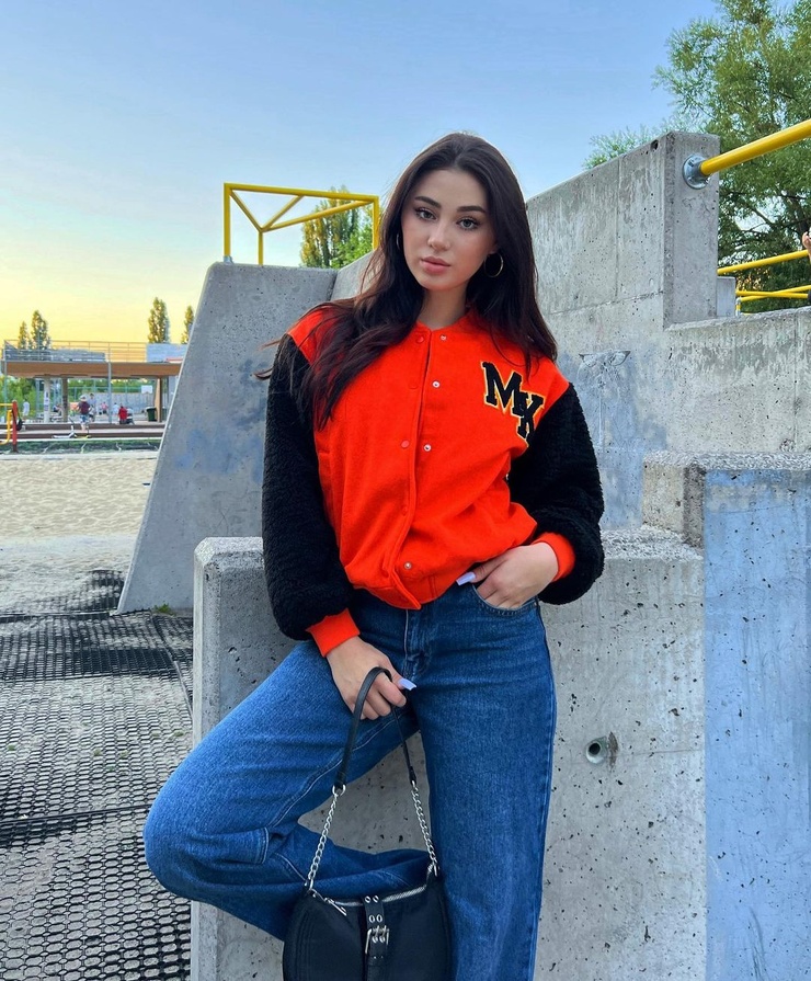 Picture of Lena Moonlight