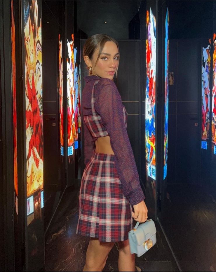 Picture of Luana Barron