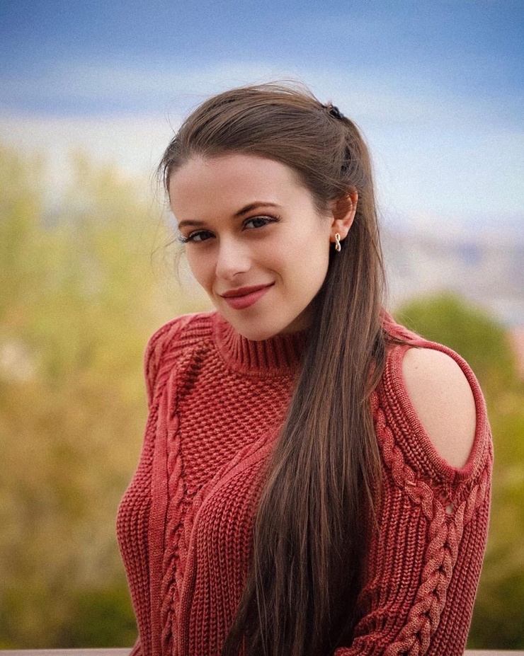 Caitlin Bedles
