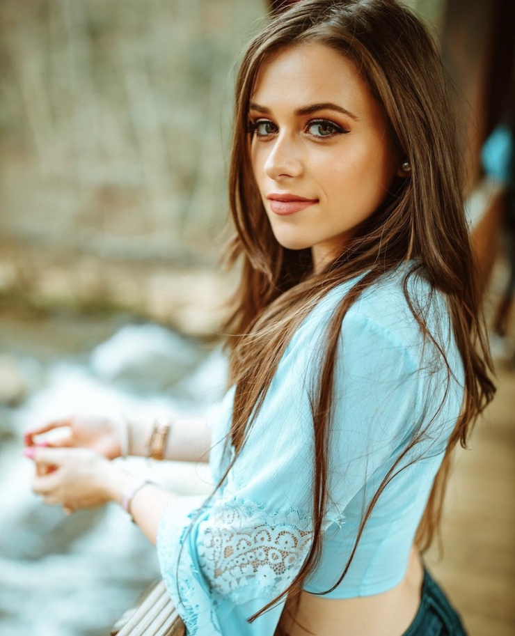 Picture of Caitlin Beadles