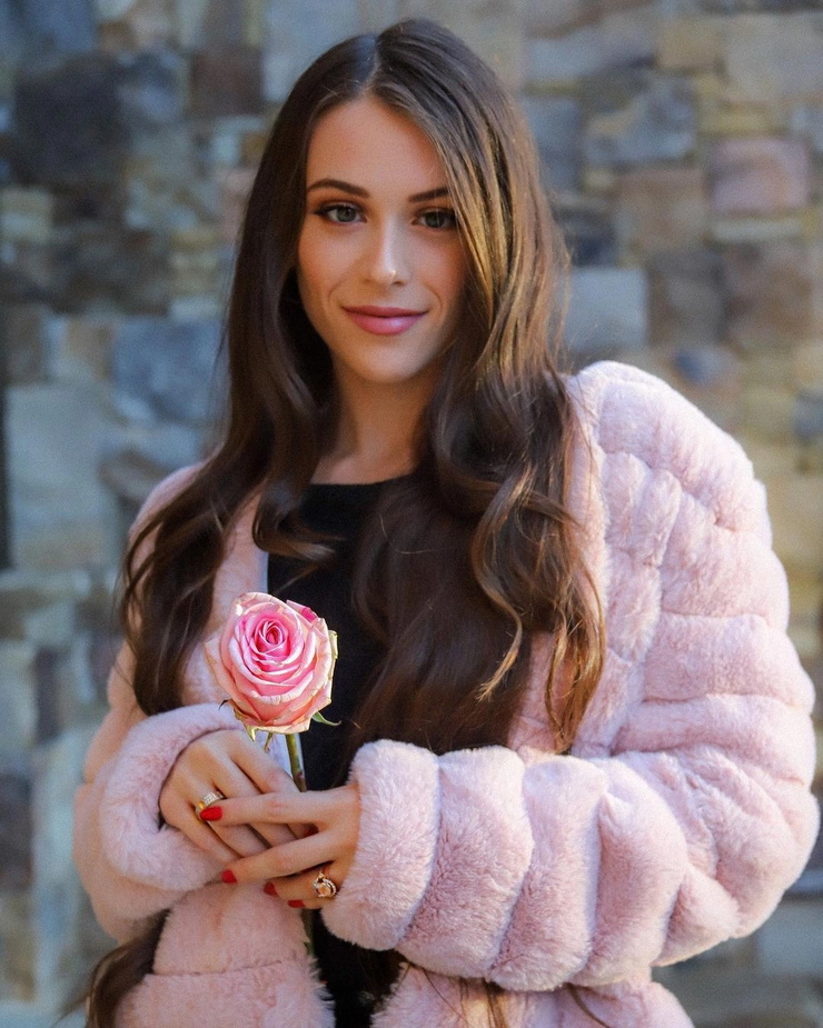 Picture of Caitlin Beadles