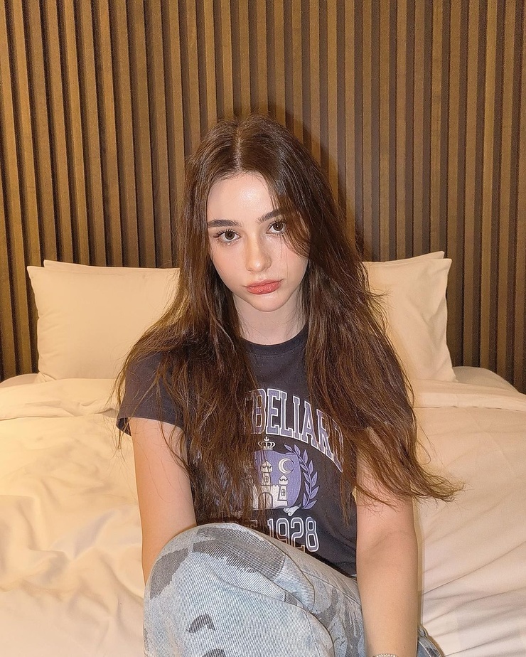 Picture of Dasha Taran (II)