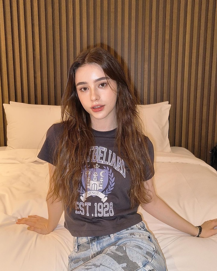 Picture of Dasha Taran (II)