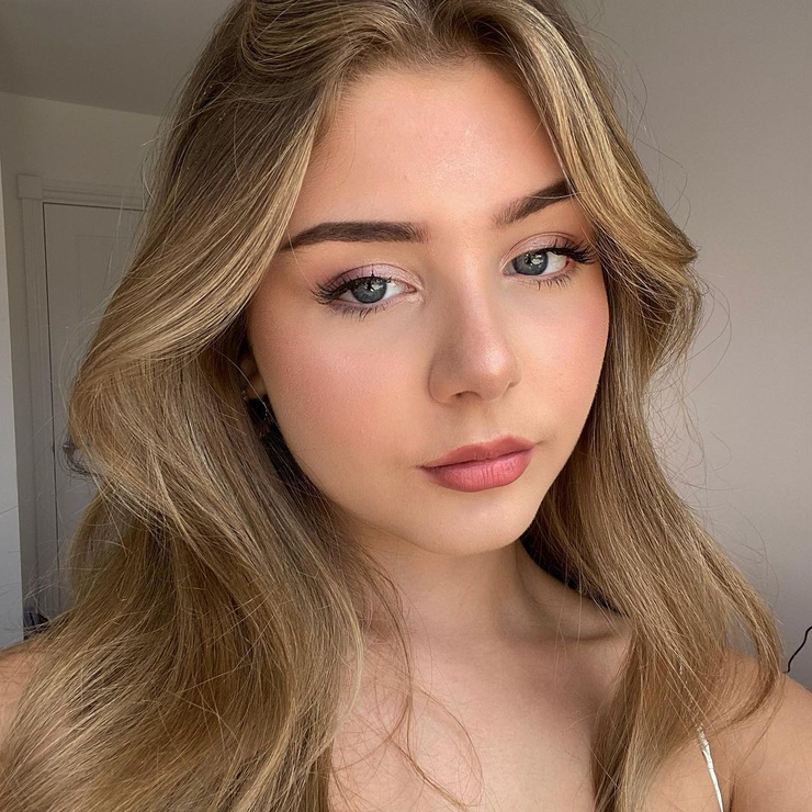 Picture of Darcey Angel