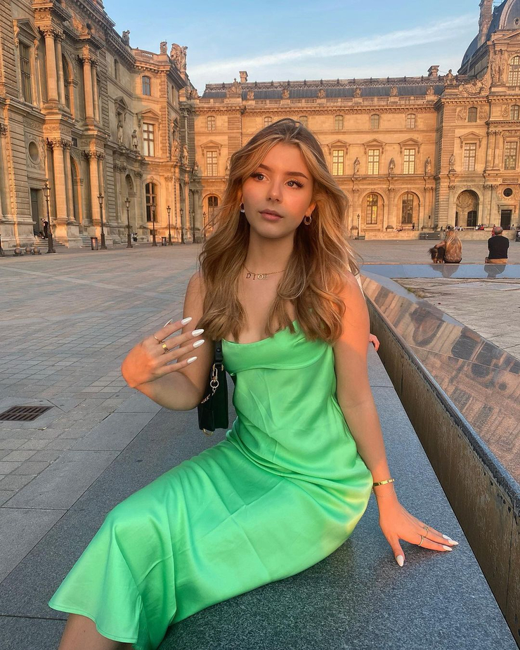 Picture of Darcey Angel