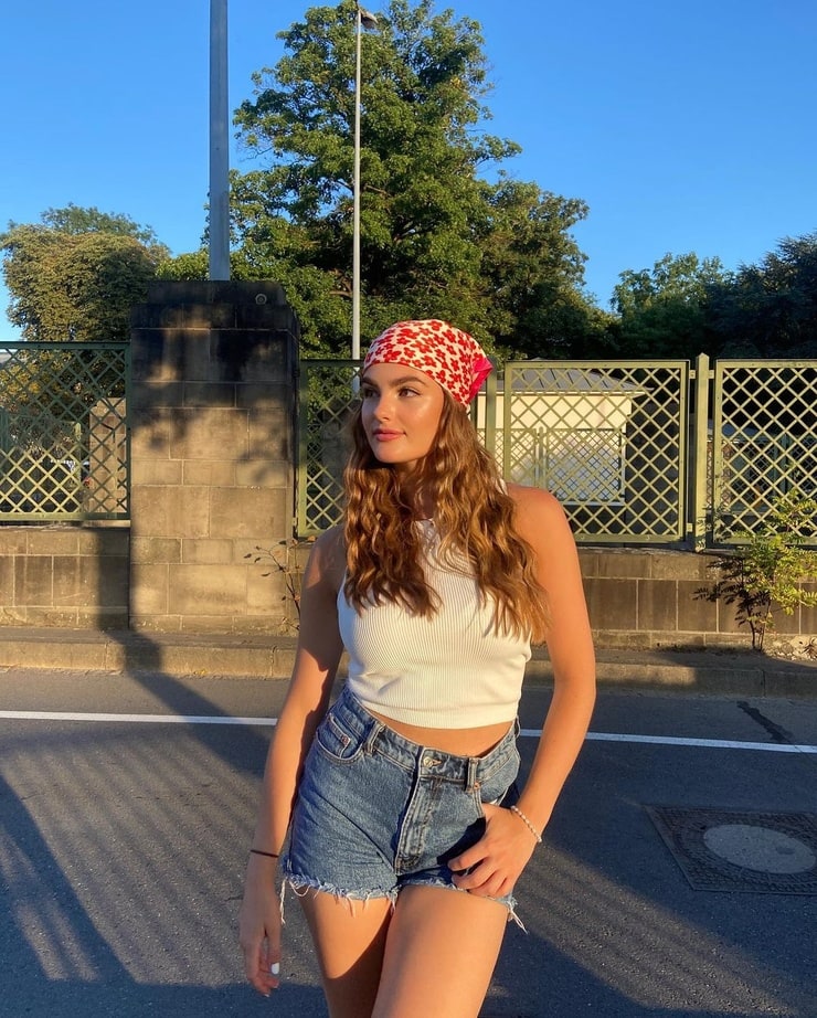 Picture of Claire Tisn