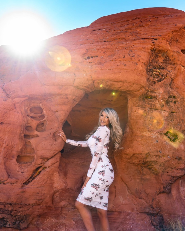 Picture of Elise Natalie Duncan.