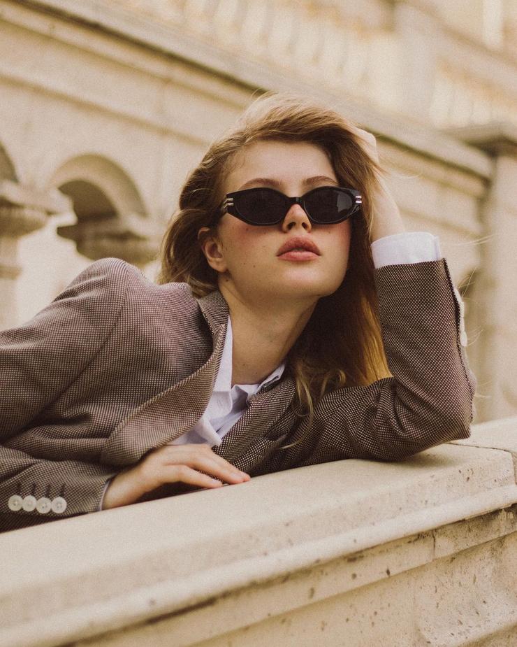 Picture of Luna (model)