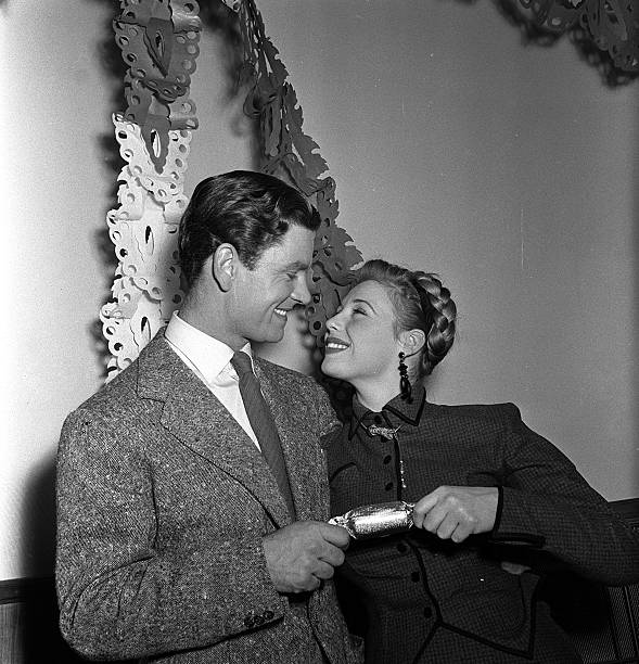 Anthony Steele, Sandra Dorne