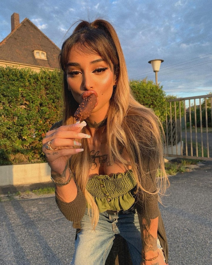 Picture of Alev Rules