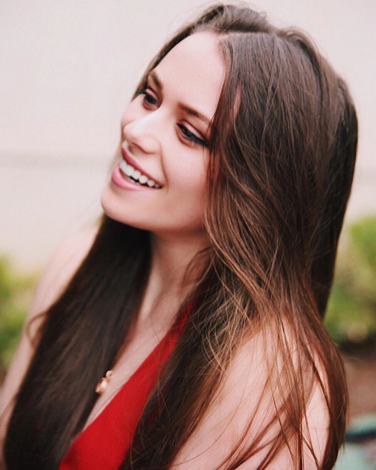 Picture of Caitlin Beadles