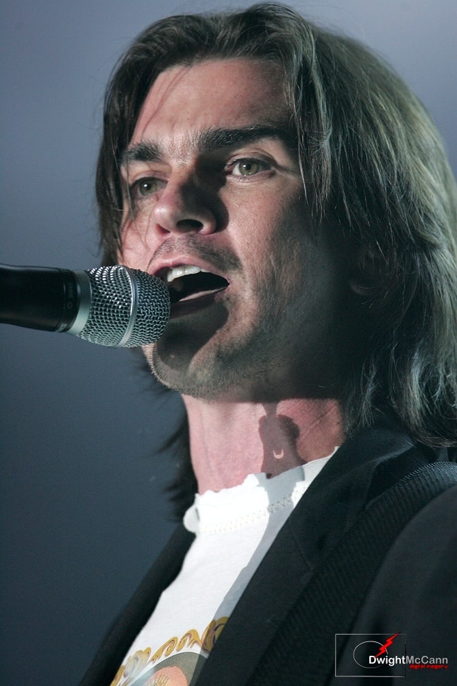 Picture of Juanes