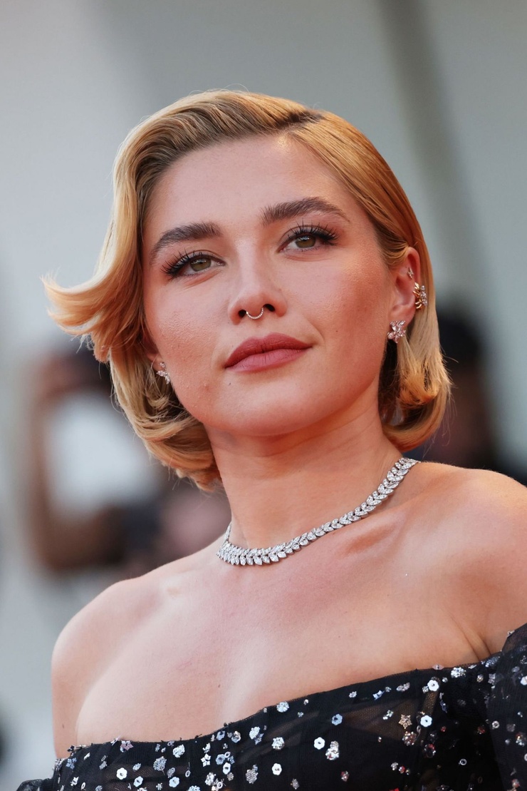 Florence Pugh image