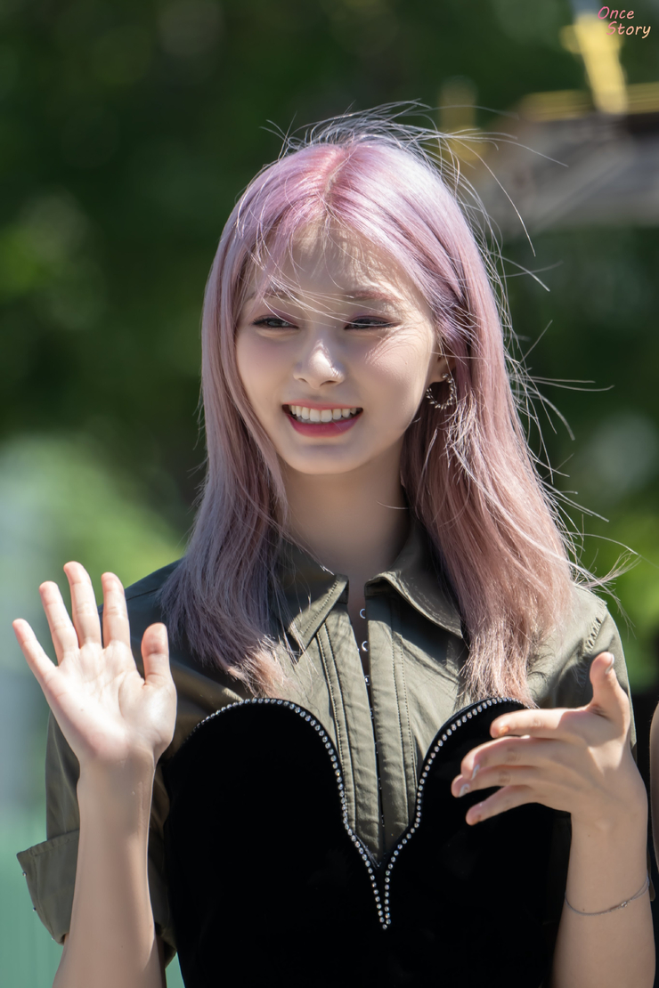 Image of Chou Tzu-yu (Tzuyu)