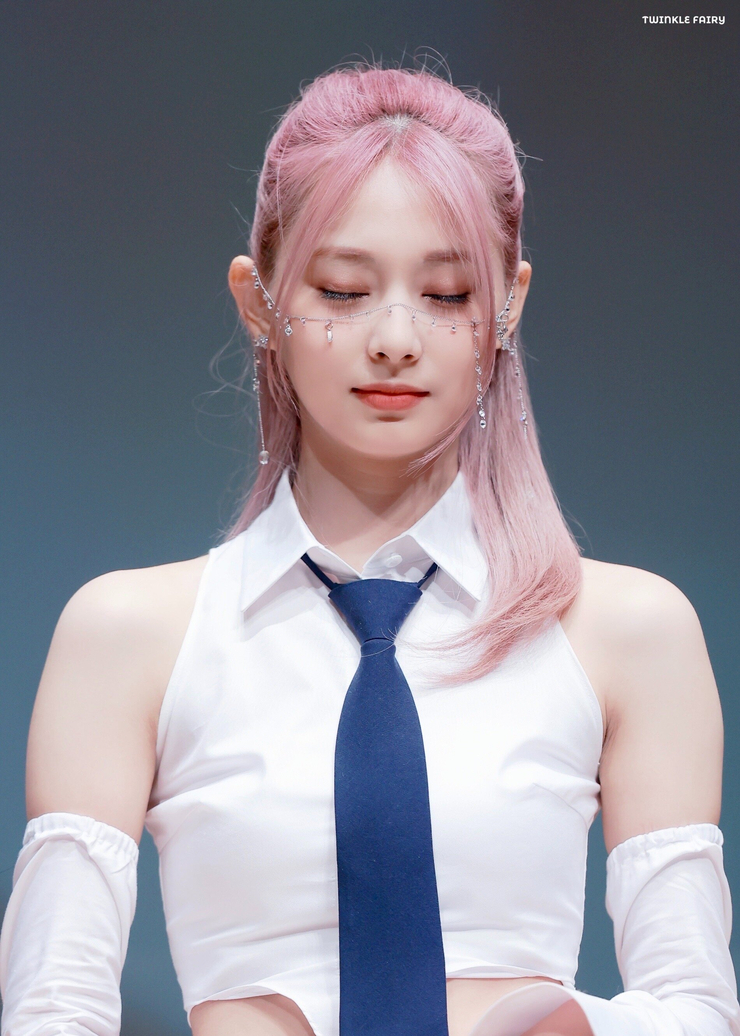 Image of Chou Tzu-yu (Tzuyu)