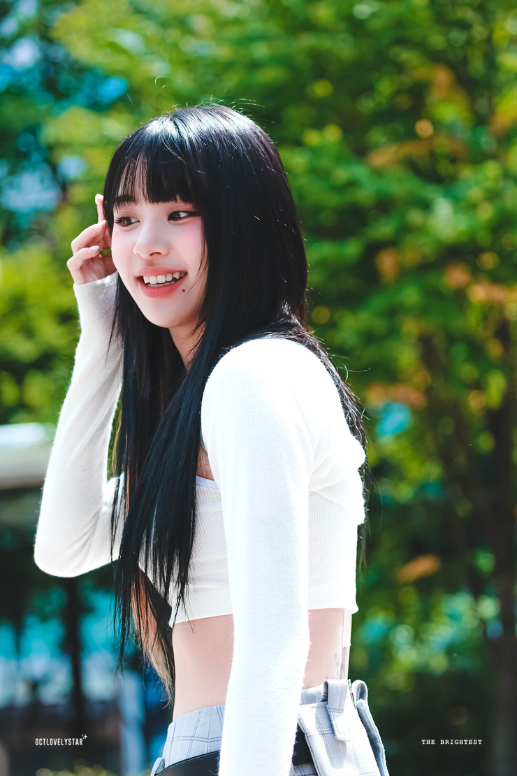 Picture of Son Chae Young