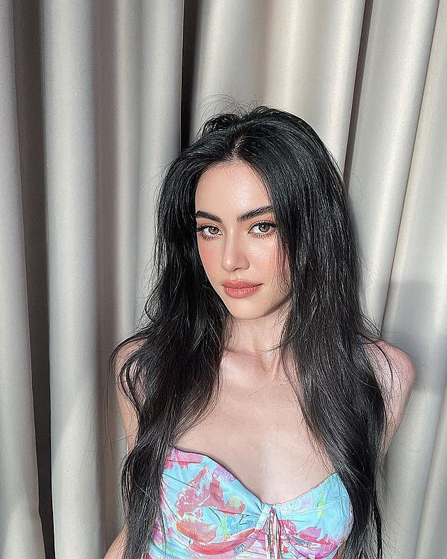 Davika Hoorne picture