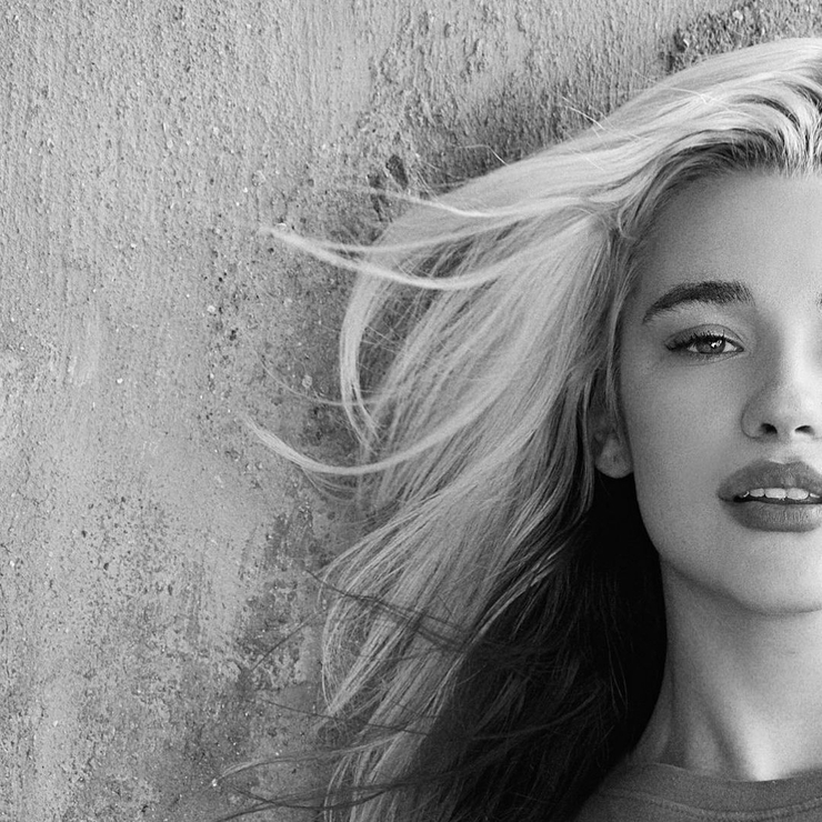 Picture of Emma Louise Webb