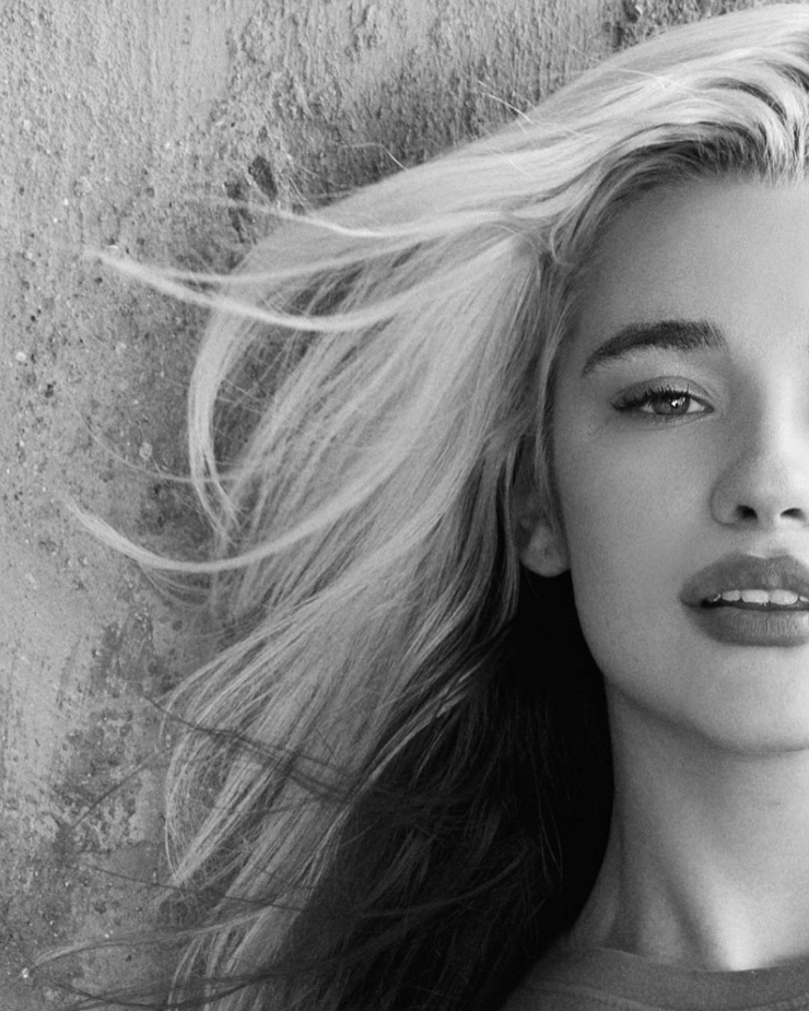 Picture of Emma Louise Webb