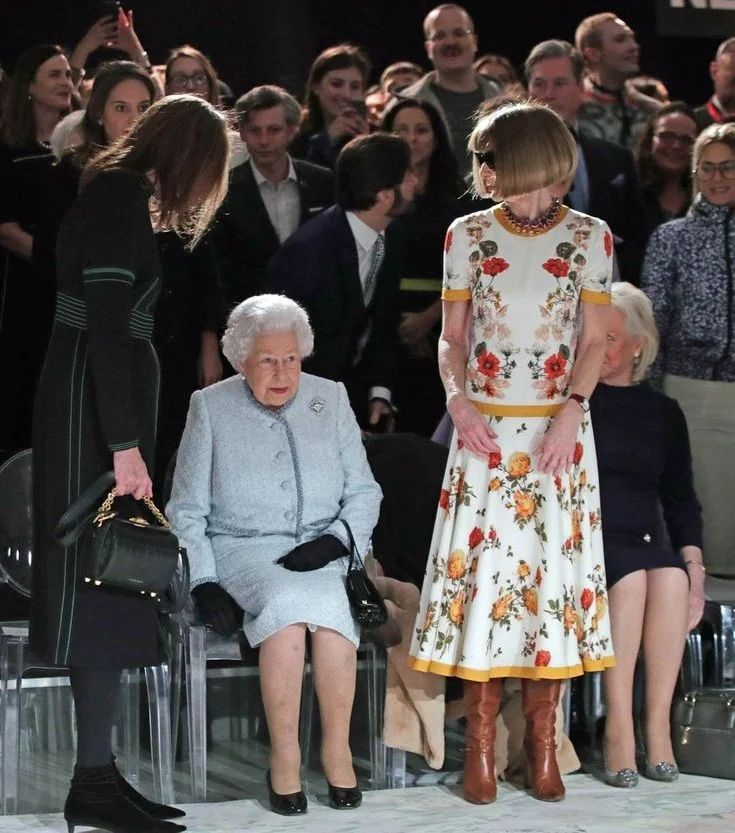 Picture of Queen Elizabeth II