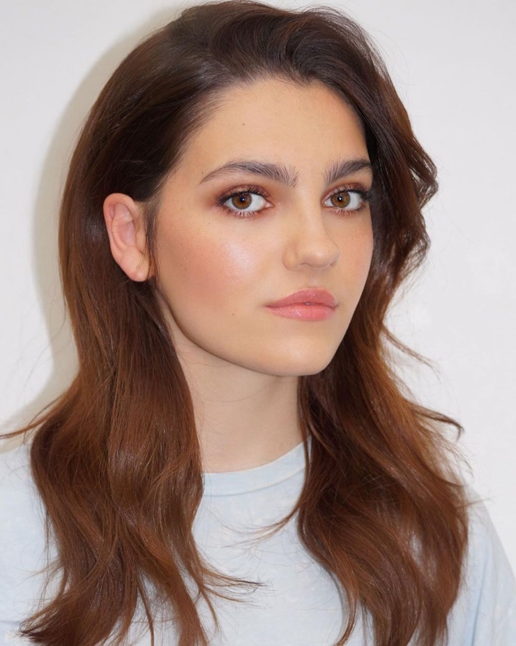 Emily Carey picture