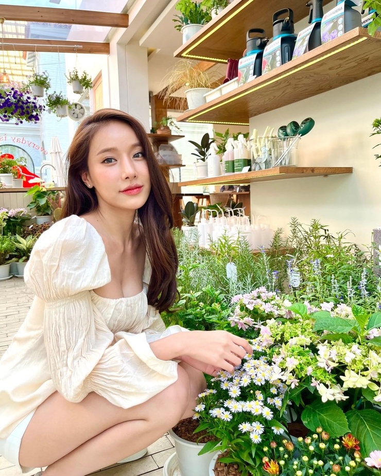 Pichana Yoosuk picture
