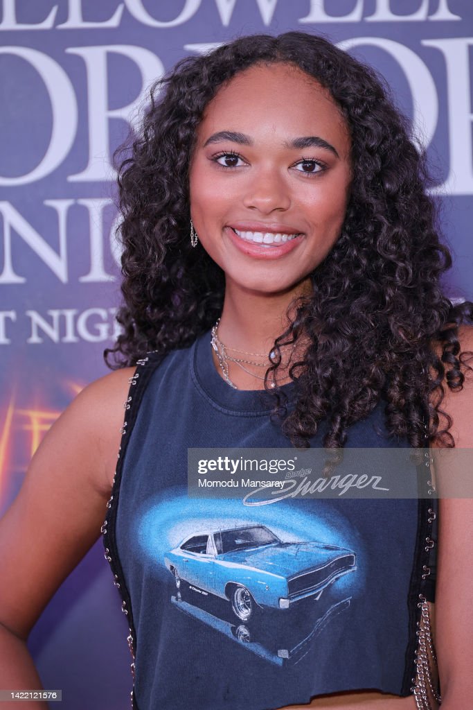 Chandler Kinney picture